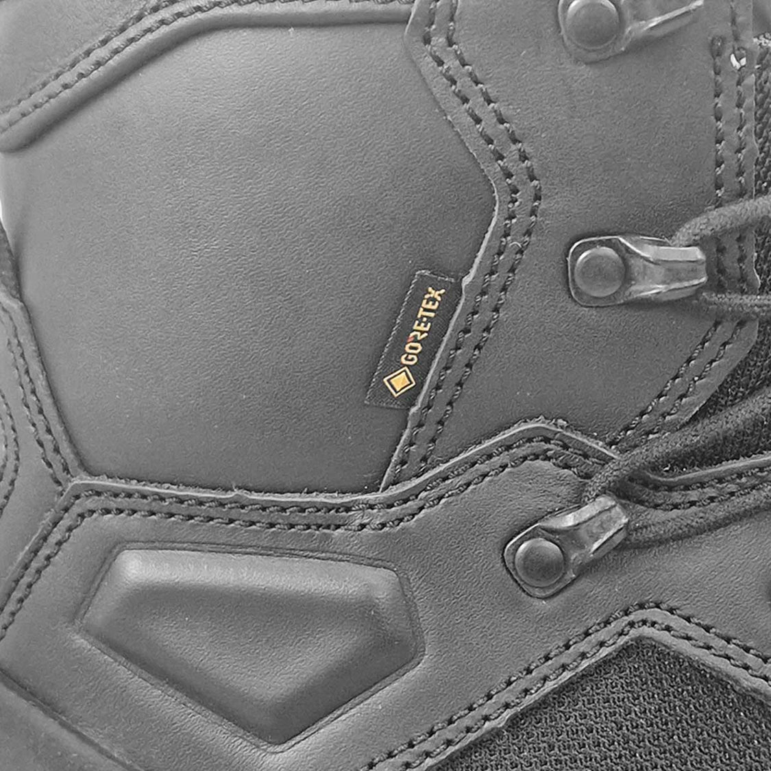 Lowa Breacher GTX Mid Boot Black - Free Delivery | Military Kit