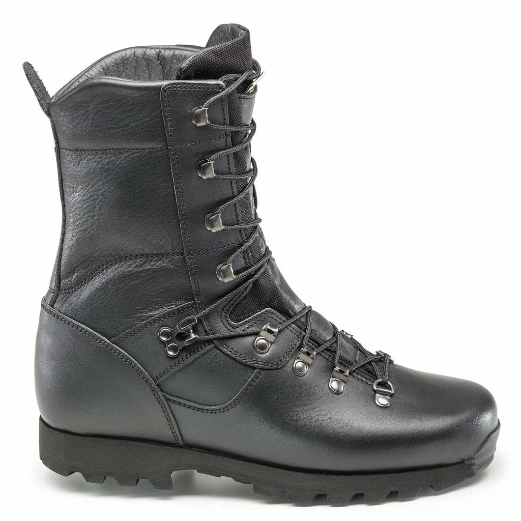 Altberg Sneeker Microlite Black Boots - Free Delivery | Military Kit